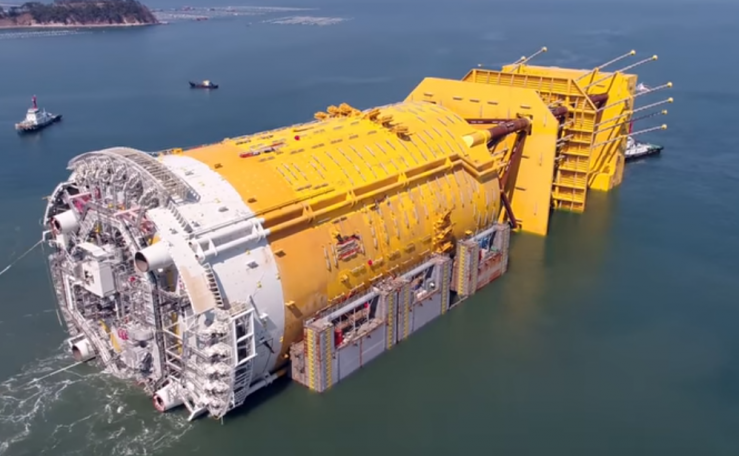 Video: Substructure for the world's largest spar-platform arrives in ...