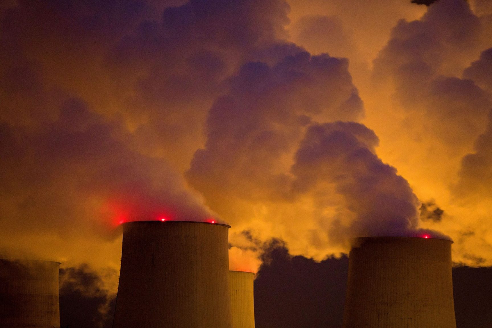 Plunge in cost of pollution is hindering a key green ambition - News ...