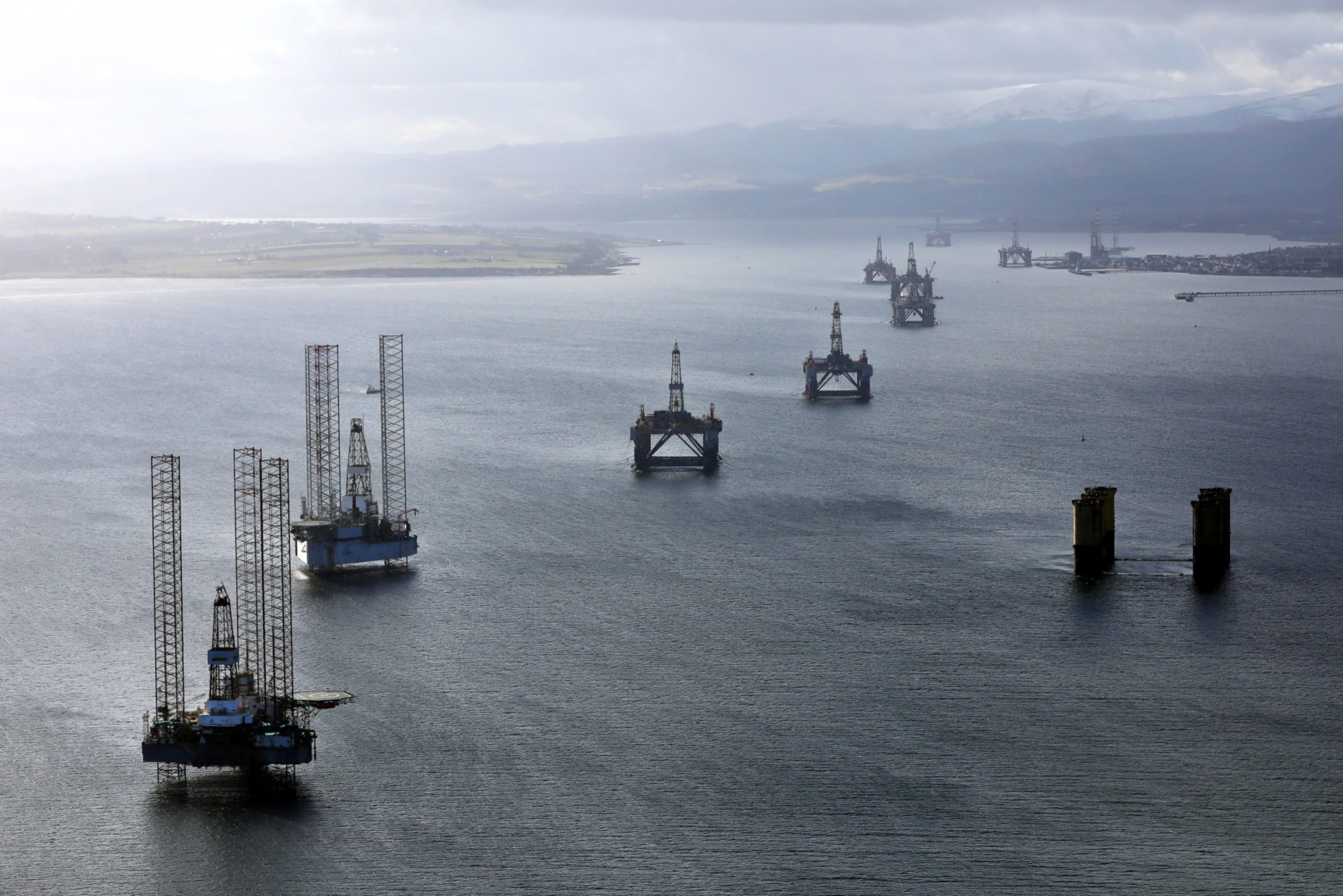 Dozens of oil rigs sold for scrapping in 2020 – Bassoe - News for the ...