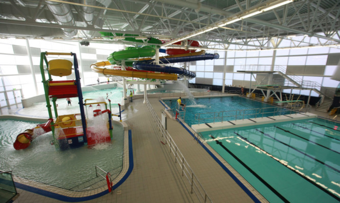 VIDEO: A sneak peek at Dundee’s new Olympia simming pool - Evening ...