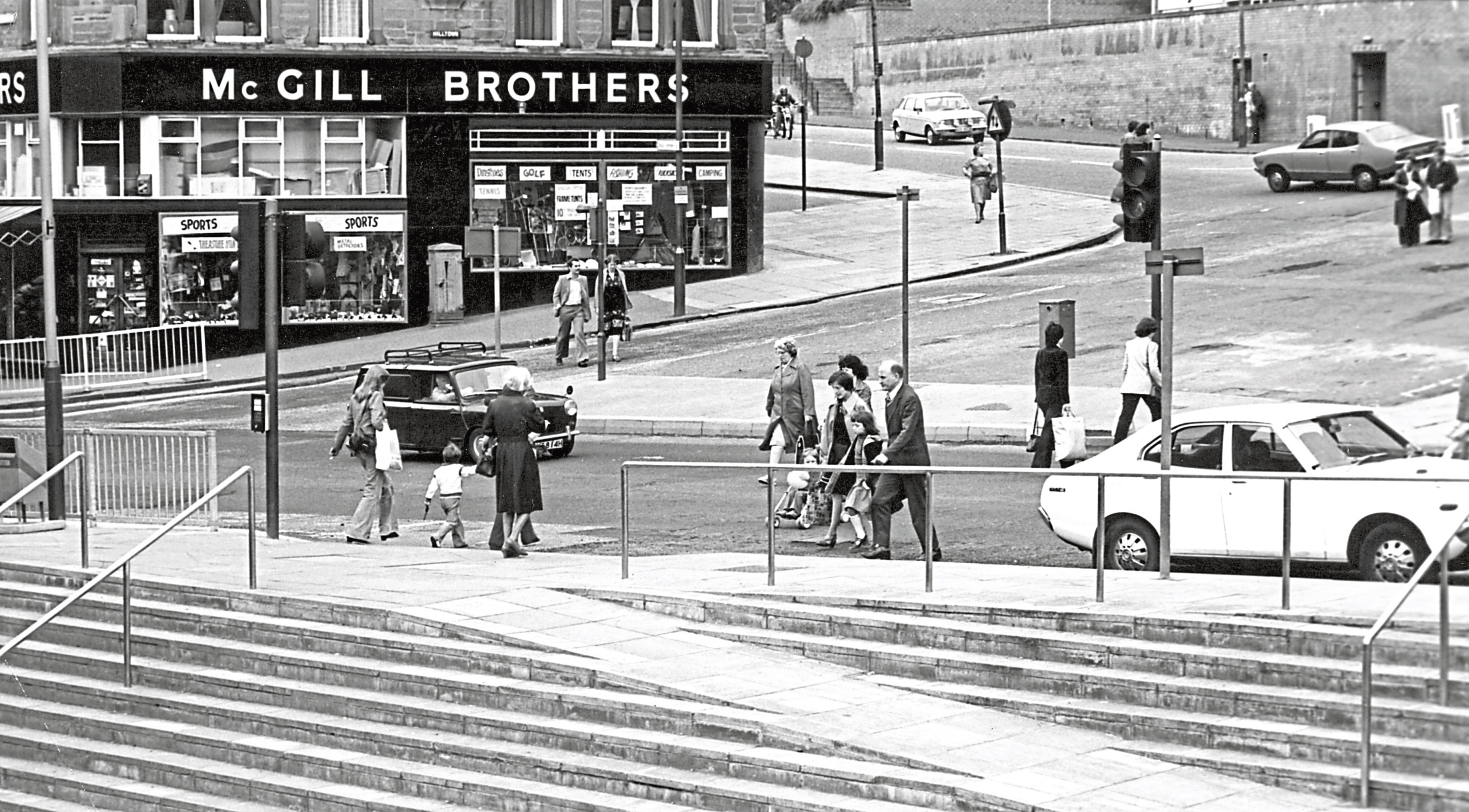 PICTURES: A nostalgic look at one of Dundee's iconic areas - Evening Telegraph
