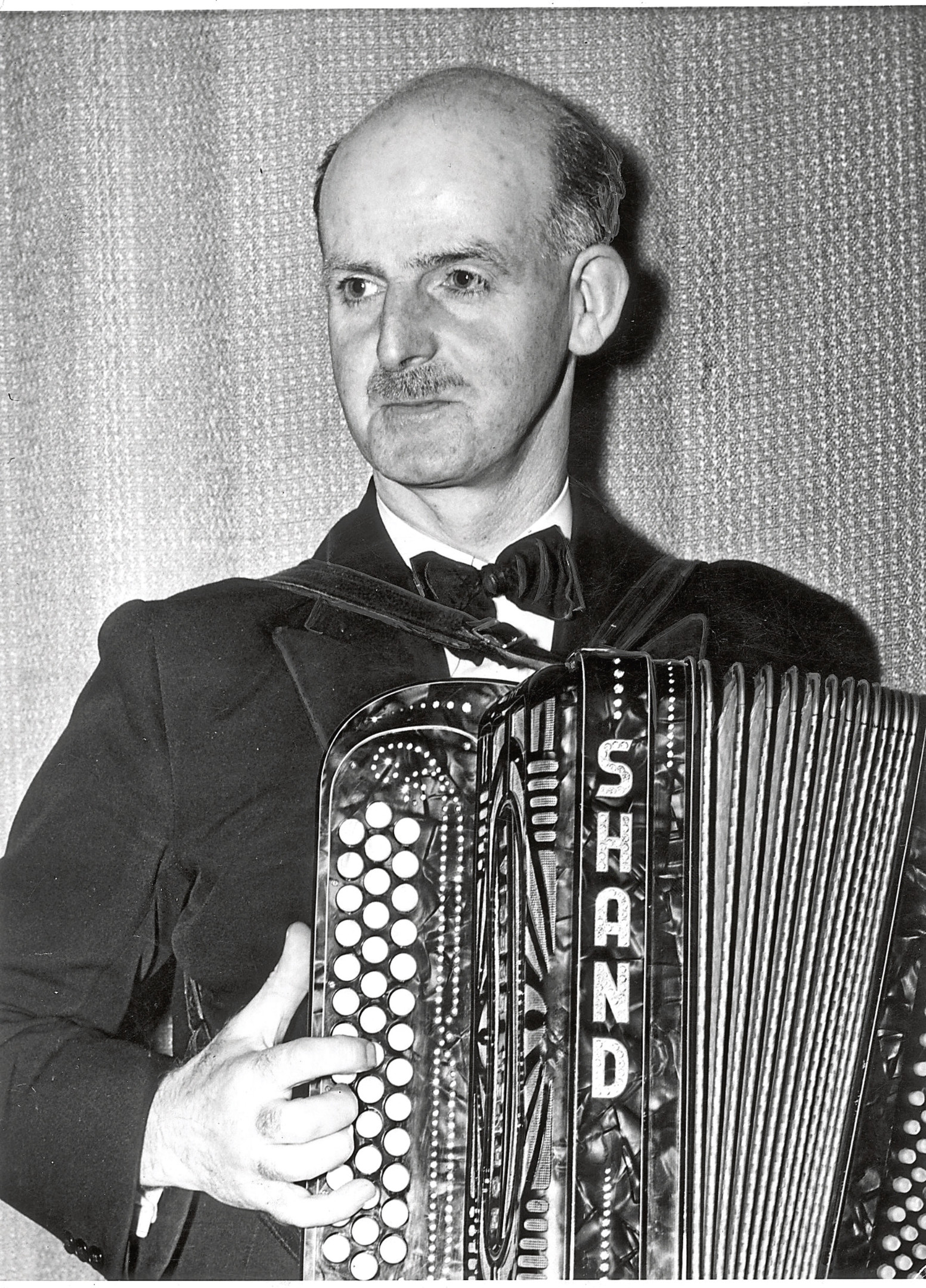 Music legend Sir Jimmy Shand's collection goes on display in Dundee ...