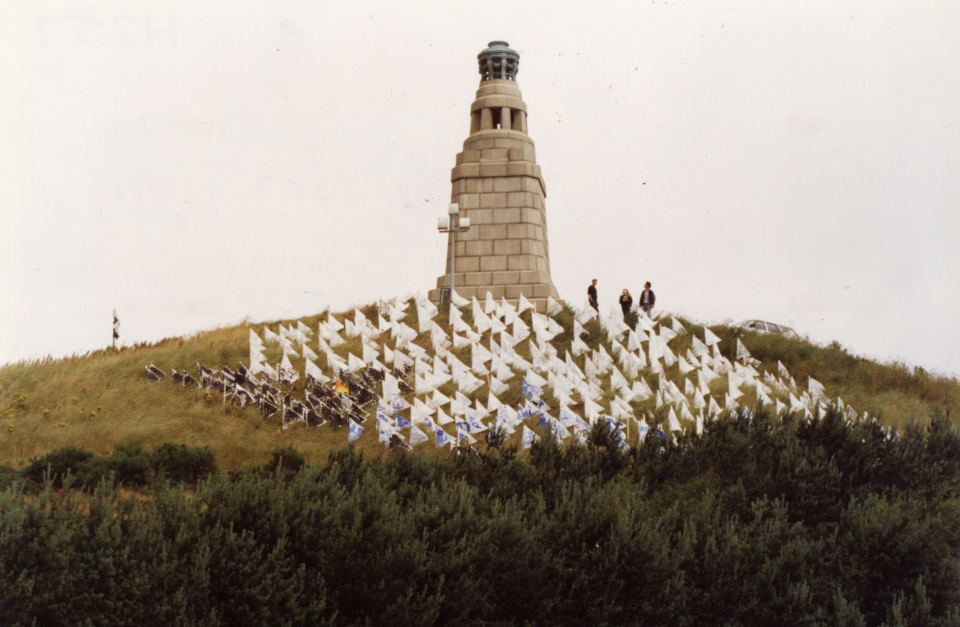 VIDEO: Well-known Dundee landmark the Law throughout the decades ...