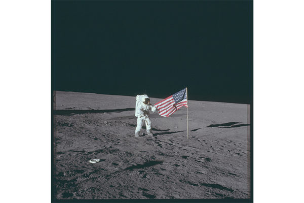 The "Friend" Book Review: "A Man On The Moon" by Andrew Chaikin