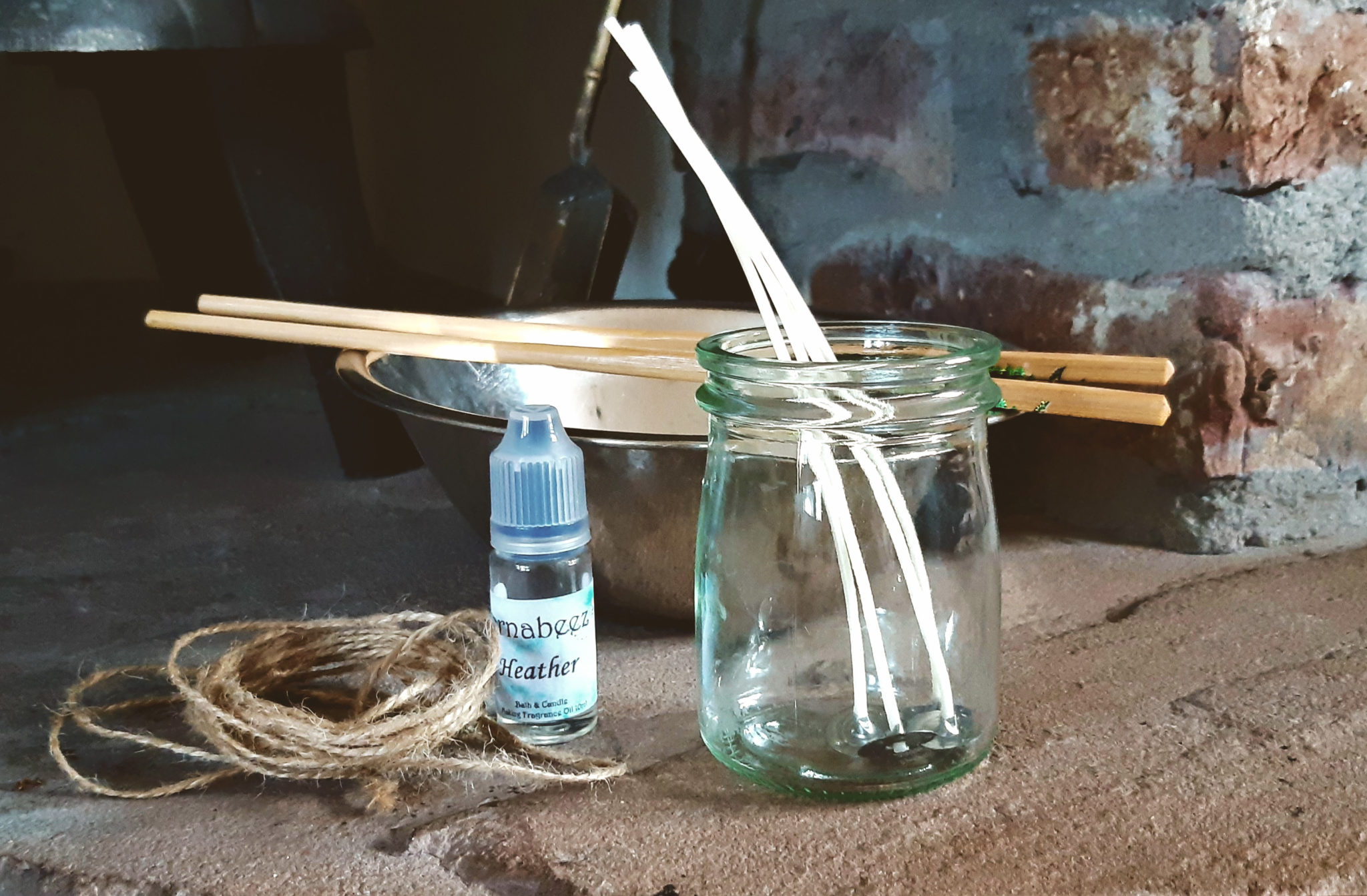 How to make your own candles