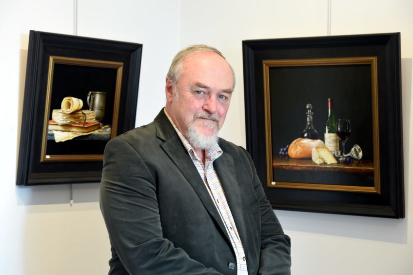 Australian artist Ian Mastin jets across the globe to be at exhibition ...