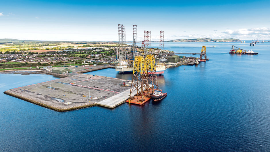 Port of Cromarty Firth search for contractors could create 200 local ...