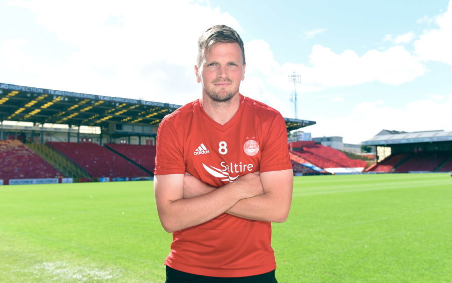Aberdeen midfielder Stephen Gleeson on the hunt for trophies as Dons ...