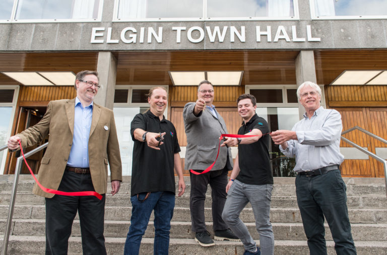 Elgin town hall keys handed over, as campaigners given seat at the ...