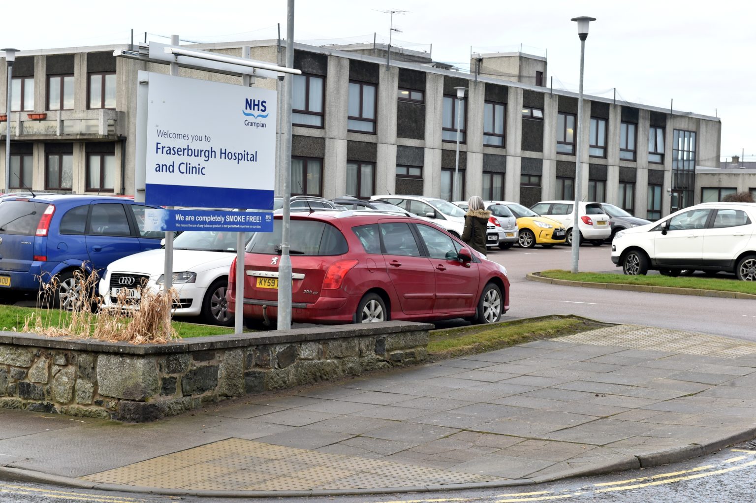 Fraserburgh woman raises almost £2,000 for NHS staff at her local ...