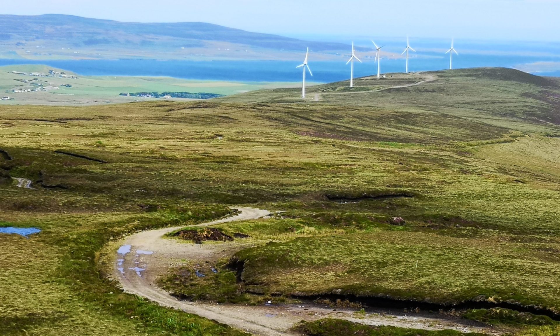 Orkney site chosen for wind-powered hydrogen plant - Press and Journal