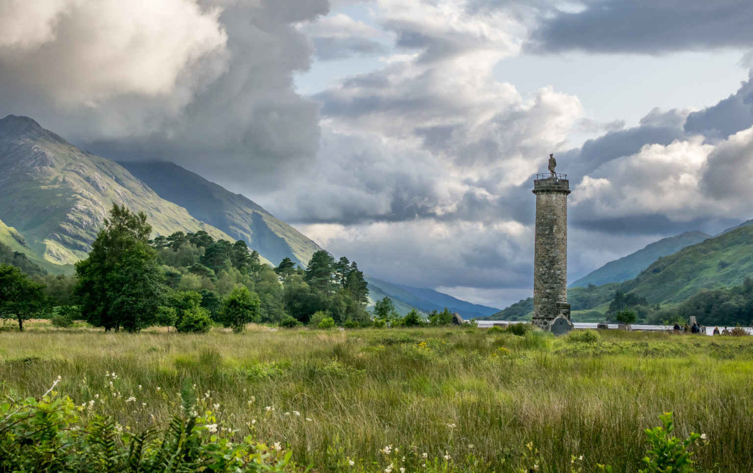 Harry Potter fans fume as Glenfinnan car parks book up
