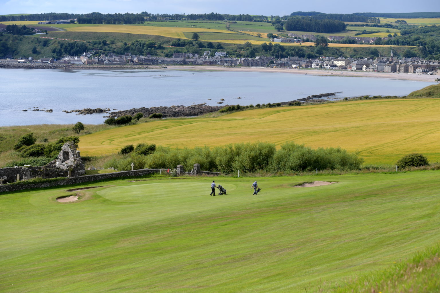 Luftwaffe bombing raid 80 years ago left top north-east golf course ...
