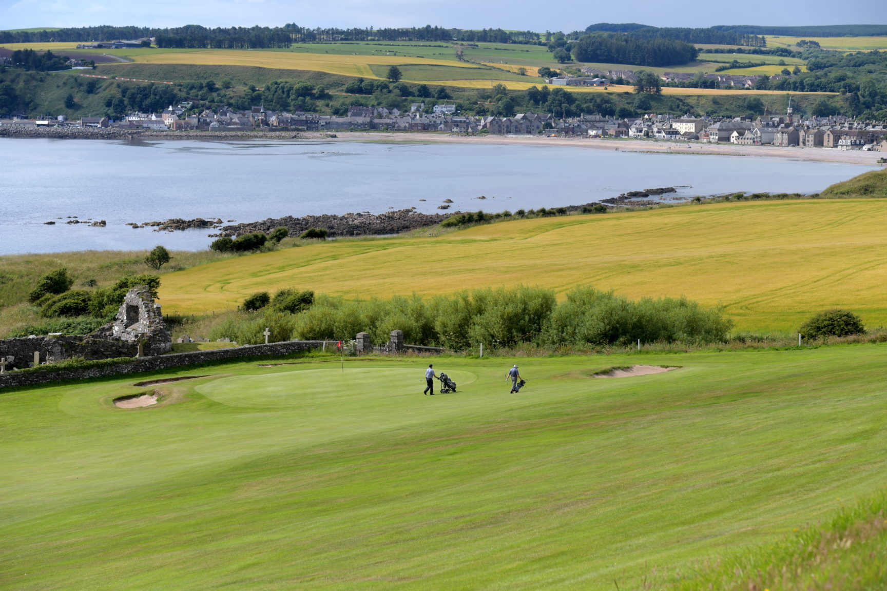 Luftwaffe bombing raid 80 years ago left top north-east golf course ...
