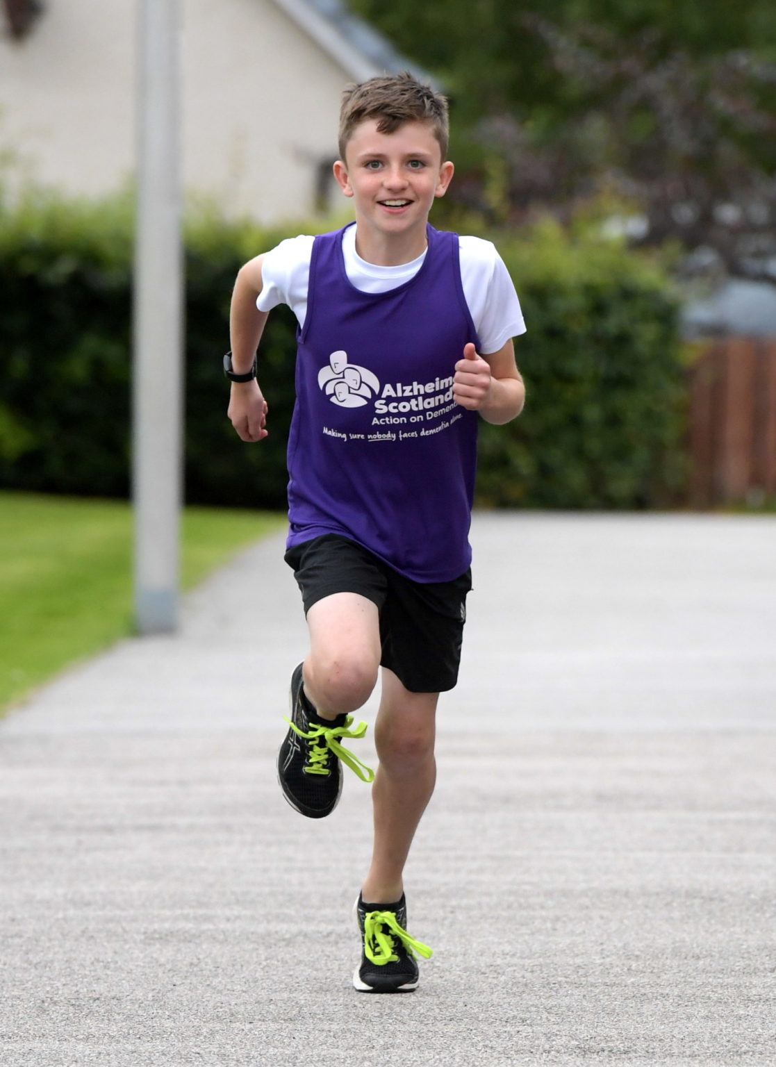Running-mad Euan, 11, takes on challenge for gran who developed ...