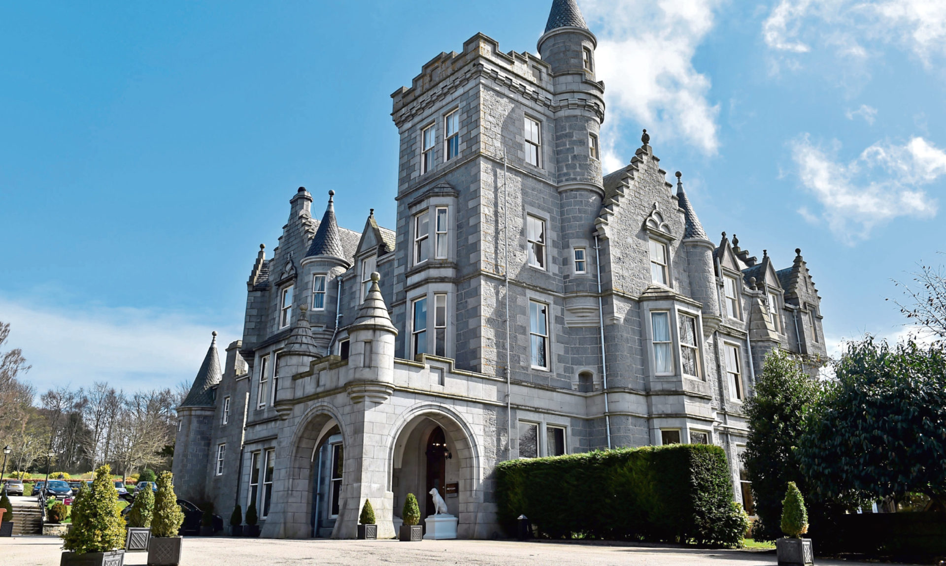 Aberdeen Ardoe House Hotel: Luxury venue goes bust