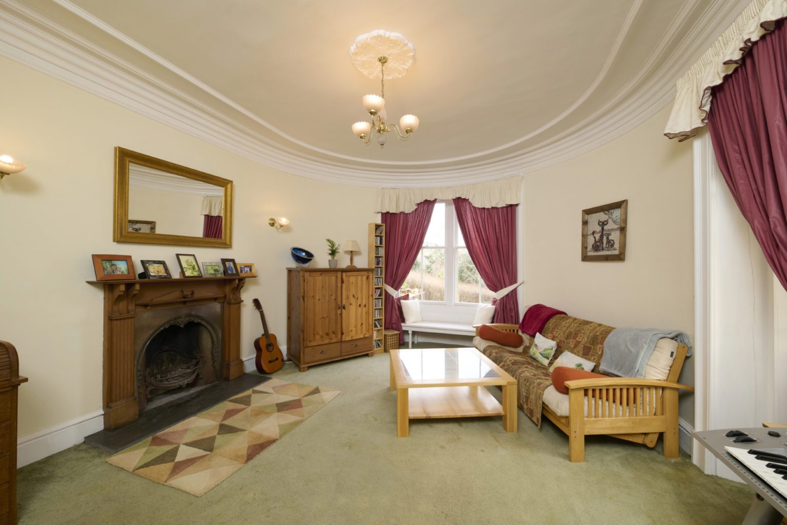 For offers over £475,000: Singer Gerry Rafferty's former Highland home ...