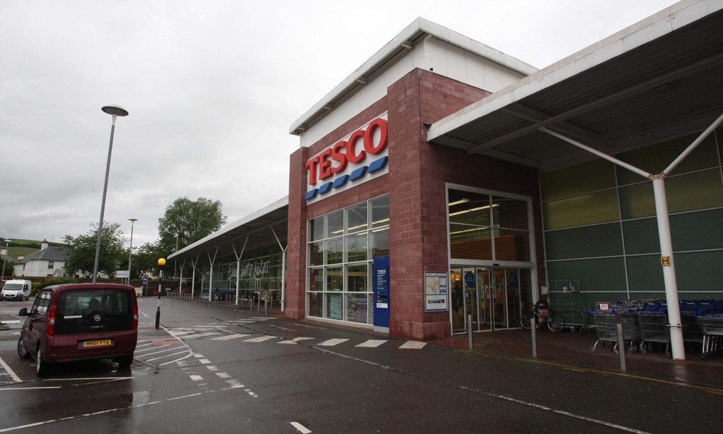 Customer who set off Tesco security alarms threatened staff