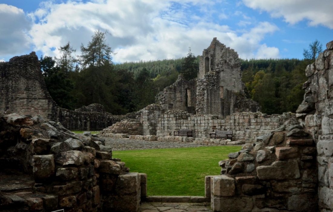 Castles Of The Outlaw King - The Scots Magazine