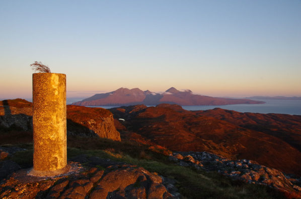 Scottish Islands – Discover The Isle Of Eigg! - The Scots Magazine