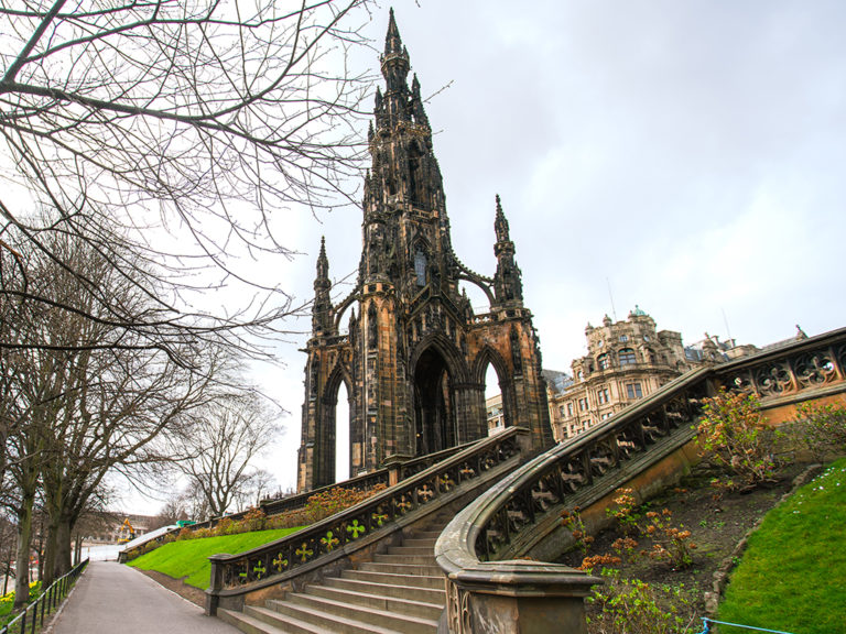 Scottish History In Minutes – The Life Of Sir Walter Scott - The Scots ...