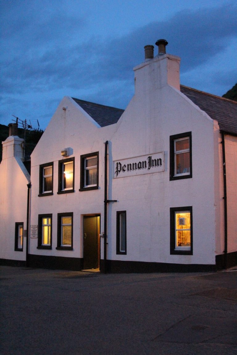 Celebrating 10 of the most historic pubs in Scotland - Scottish Field