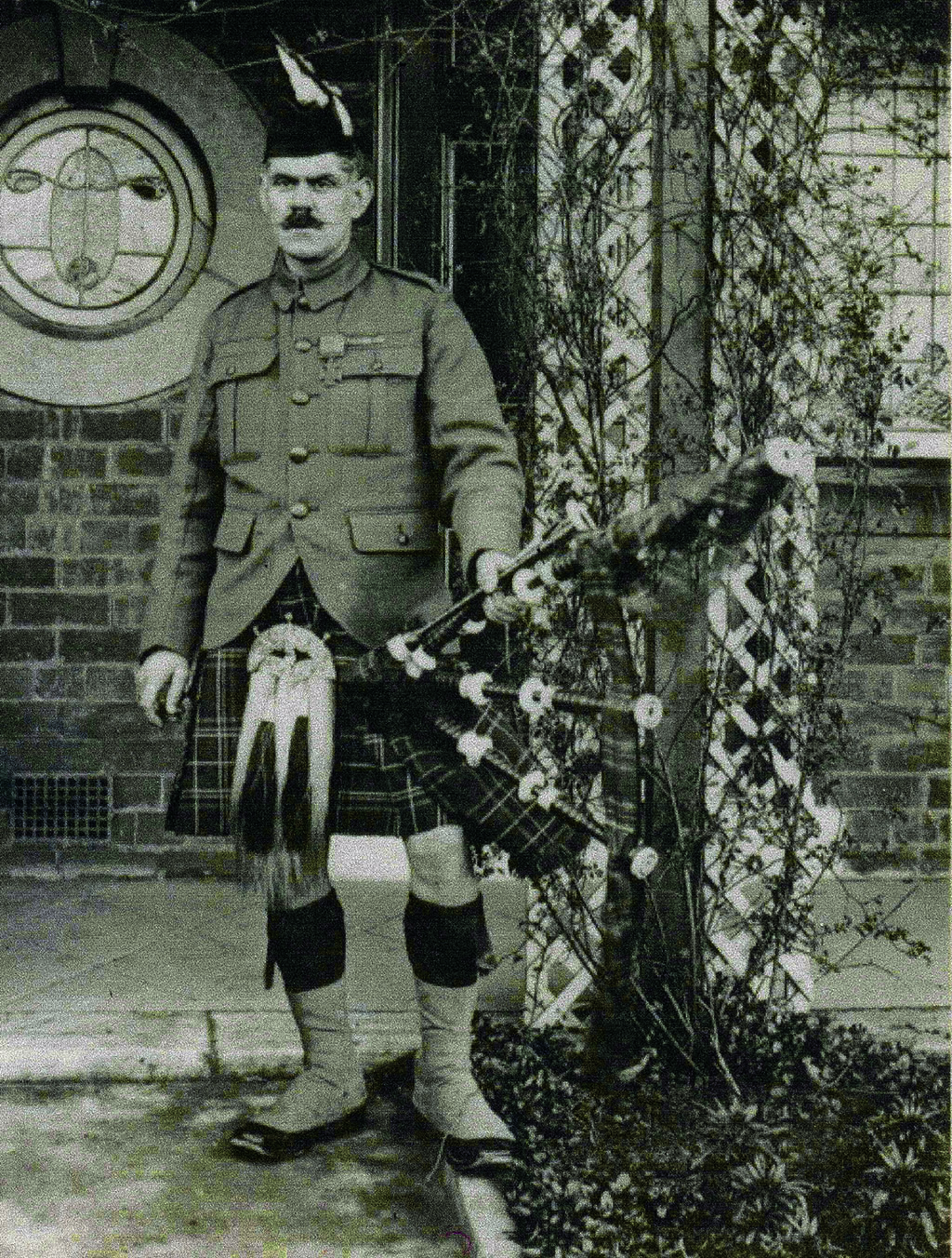 Piper Daniel Laidlaw was the hero of Loos - Scottish Field