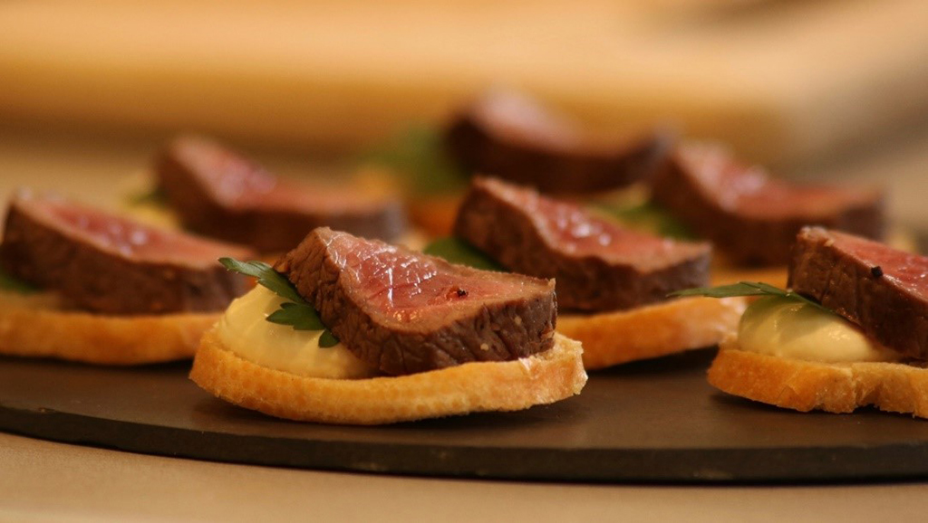A delicious venison crostini canape that hits the spot - Scottish Field