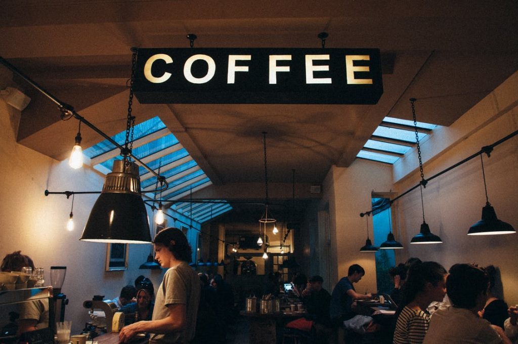 'The Coffice': The value of people swapping the office for coffee shops ...