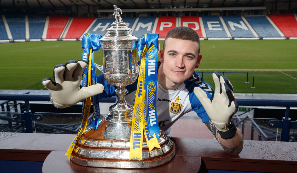 Auchinleck keeper Andy Leishman's heading back to Tynecastle to salve ...
