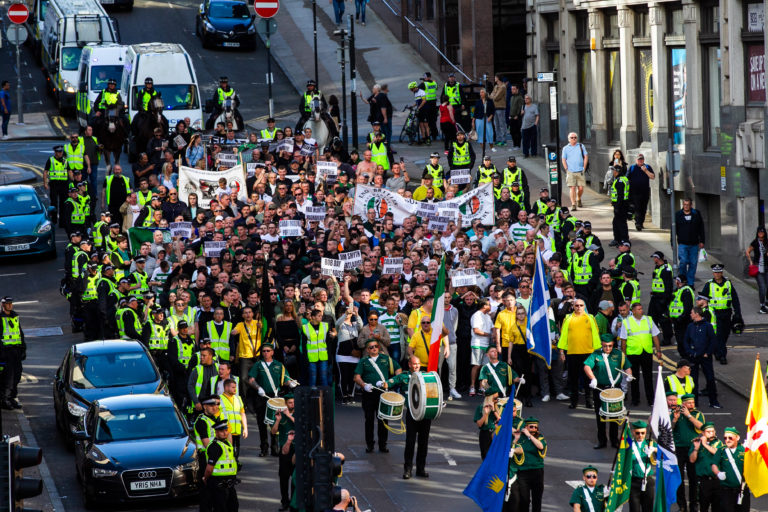 VIDEO: Ten arrests as police seal off marchers and protesters after ...