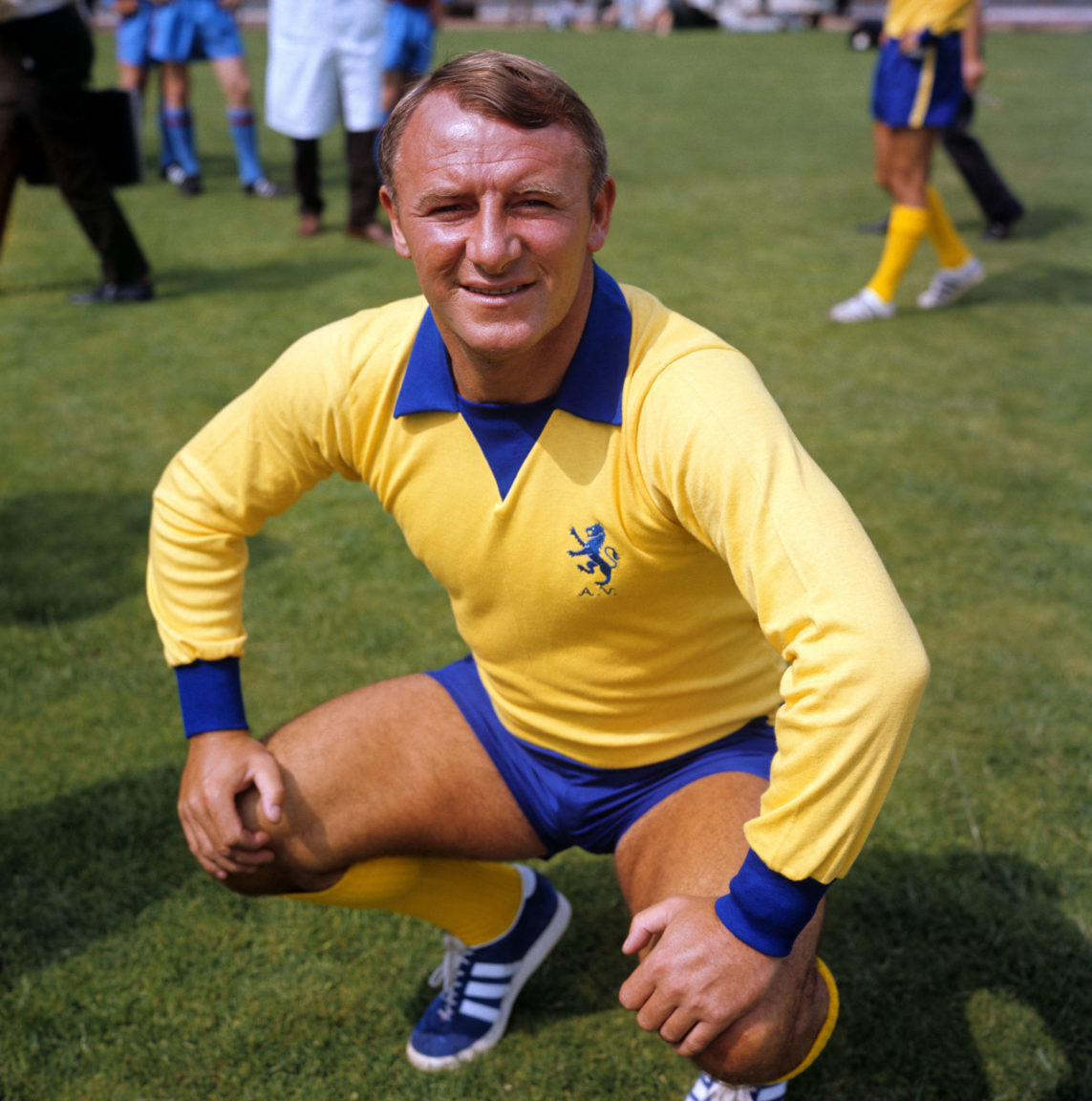 Former Scotland and Manchester United boss Tommy Docherty dies age 92 ...