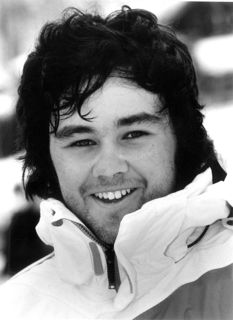 Hundreds say goodbye to former Strathallan cricket captain Jonathan Dickson