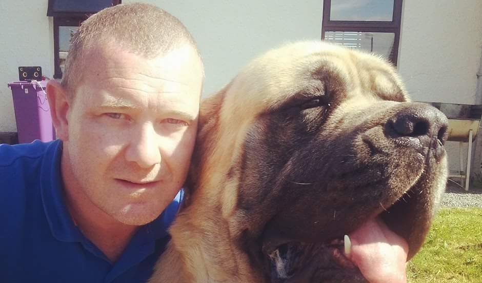 Monifieth dad Steve Rennie showed battling spirit in cancer fight - The ...