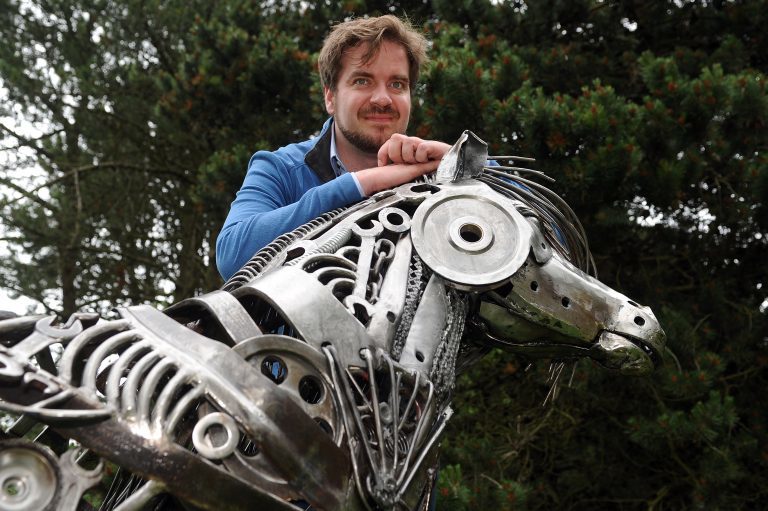 Dundee Botanic Garden pony sculpture turns waste into wonder - The Courier