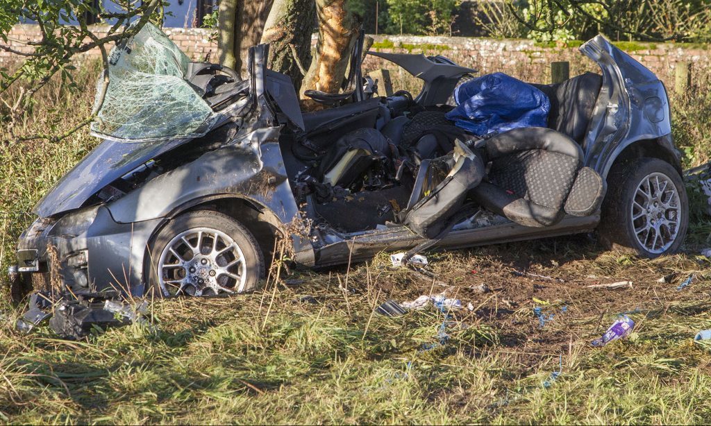 Two injured after car hits tree north of Brechin - The Courier