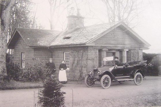 Sent from above — It's exactly 100 years since the Strathmore meteorite ...