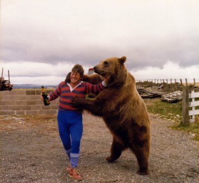 Last wish of Andy Robin fulfilled as he is laid to rest next to best ...