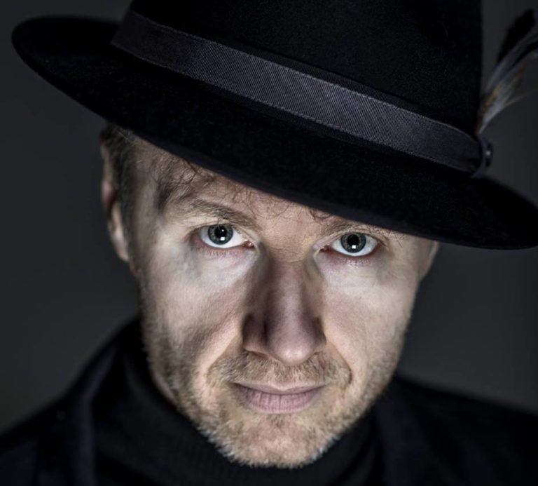 Why Martin Carr of The Boo Radleys is too 'embarrassed' to perform the ...