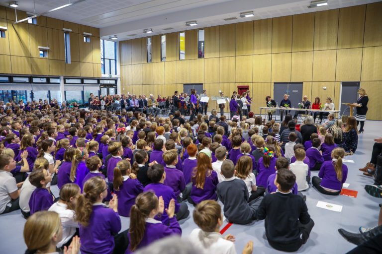 Eilidh Doyle thanks Kinross Primary School for giving her a sporting ...