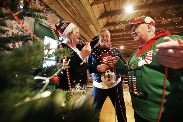 Lottery winners help RAF veterans enjoy some festive cheer