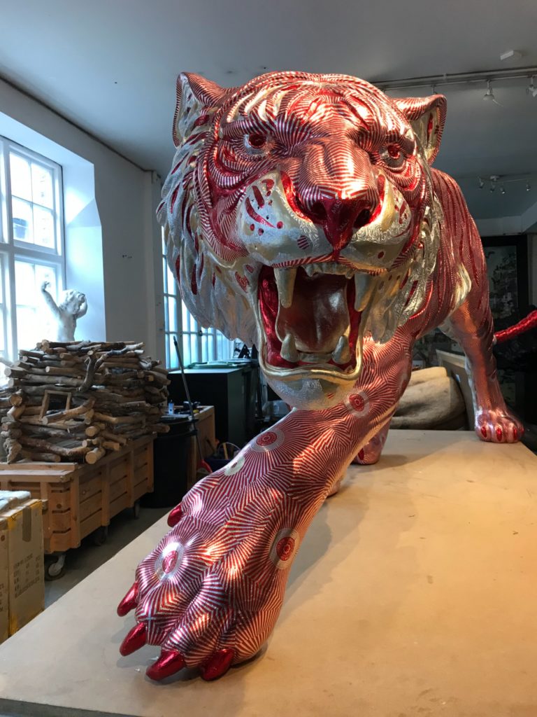 Fife brothers create amazing tiger sculpture made of Tunnock's teacakes ...