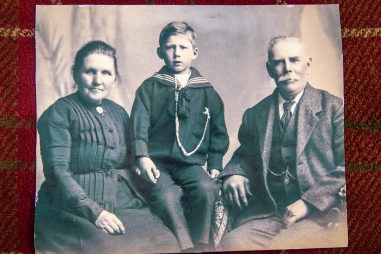 Armed Forces Week: Oldest surviving Desert Rat Jimmy Sinclair, 106 ...