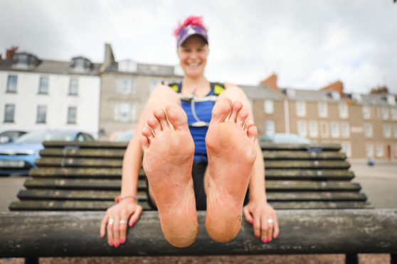 Video Barefoot Runner Anna Mcnuff To Arrive In Dundee Today On 2 620