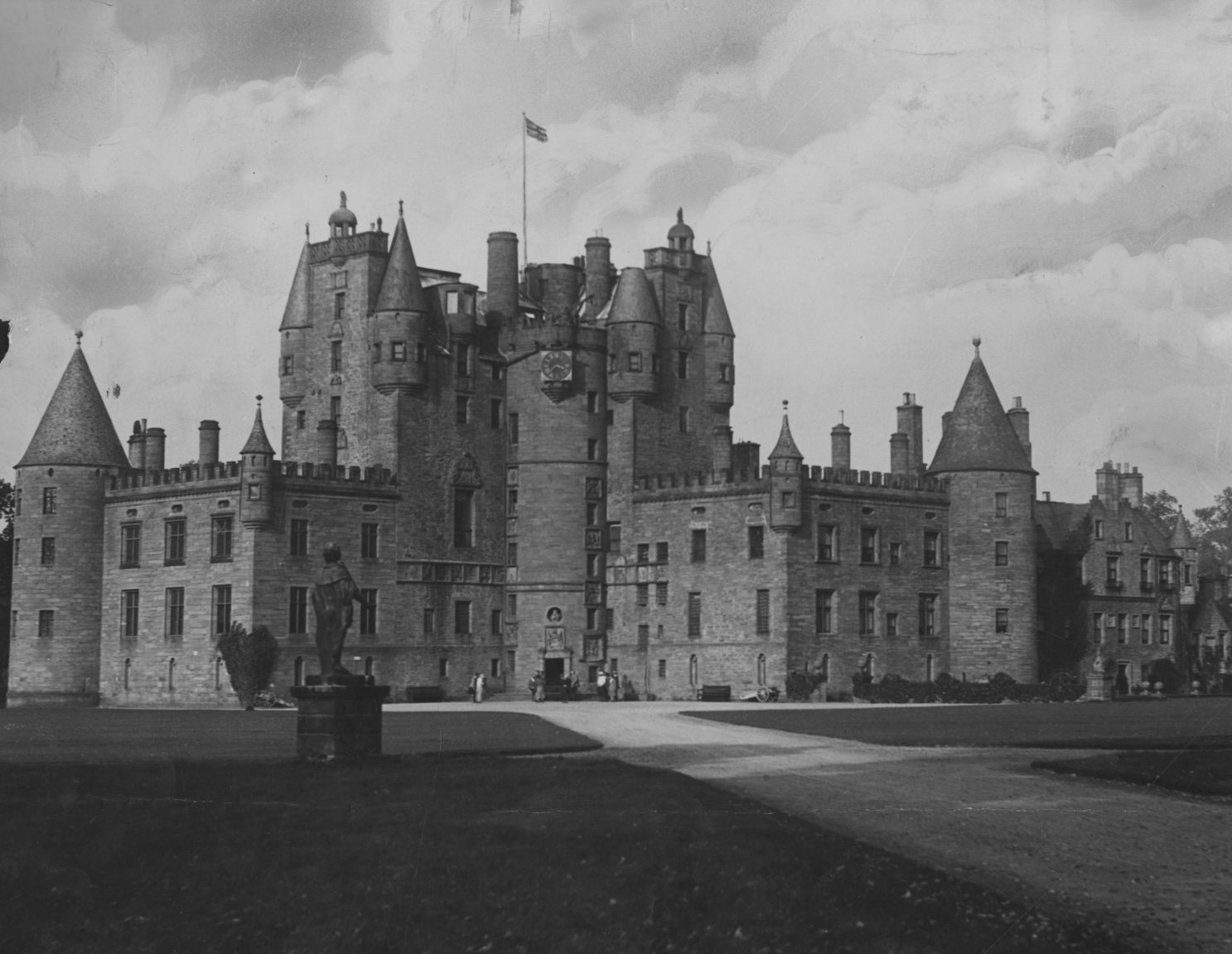 Murder, fire and majesty: Glamis Castle's captivating past - The Courier
