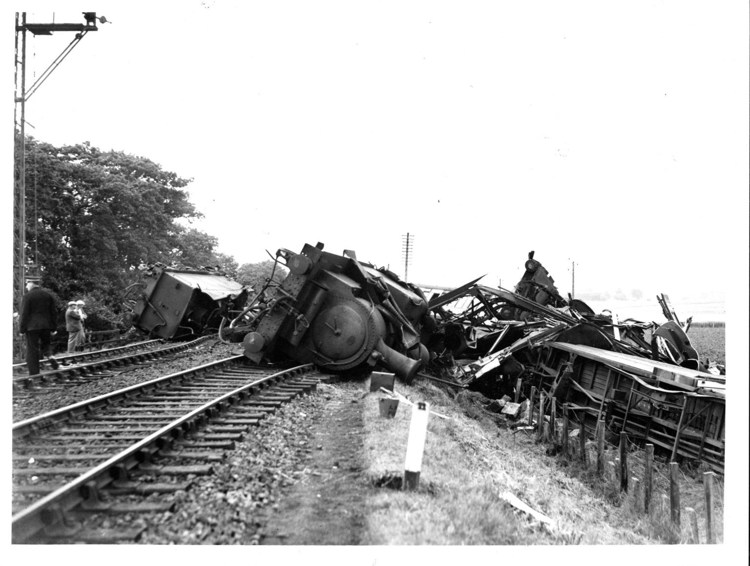 A horse-drawn carriage propelled by a sail, the petticoat problem and ...