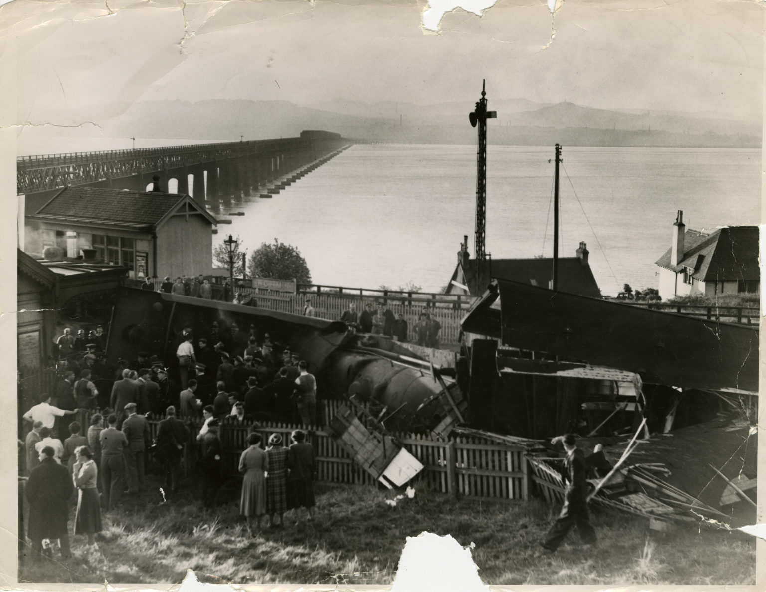 The children's picnic train journey that ended in tragedy at Wormit ...
