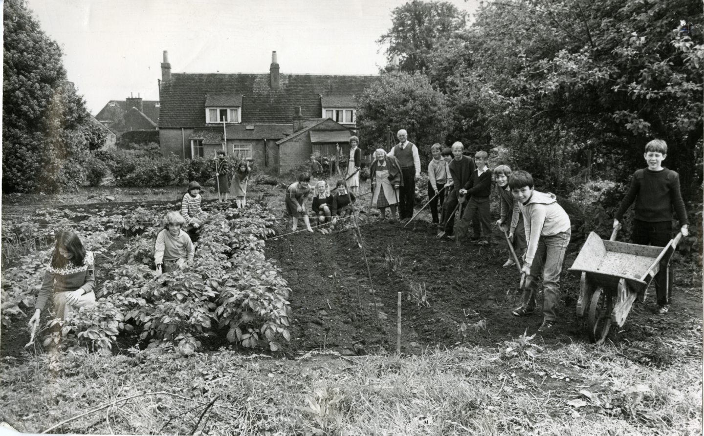 A Trip Back in Time: Longforgan - The Courier