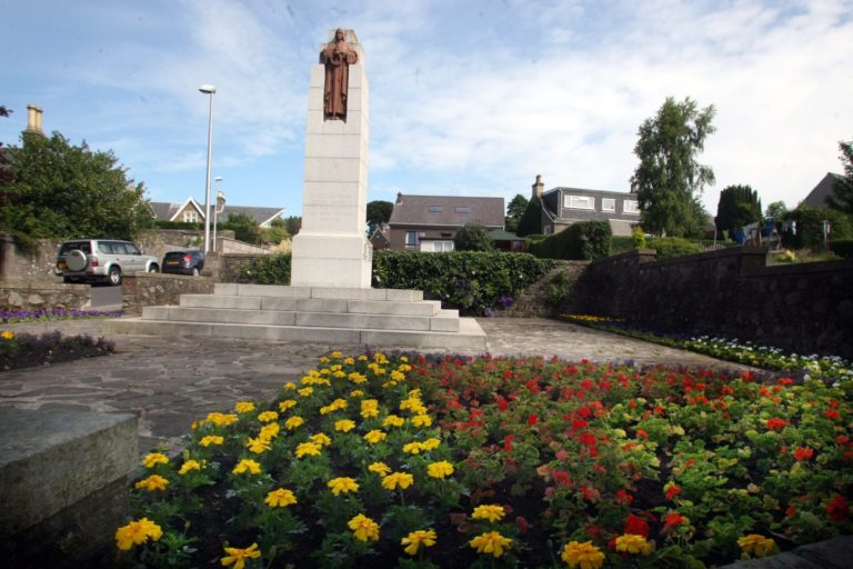 Monifieth memories: From boozy barmaids to golf-obsessed jute barons ...