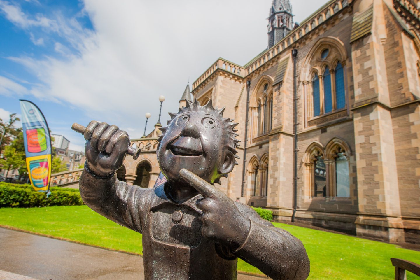 11 weird and wonderful statues in Dundee